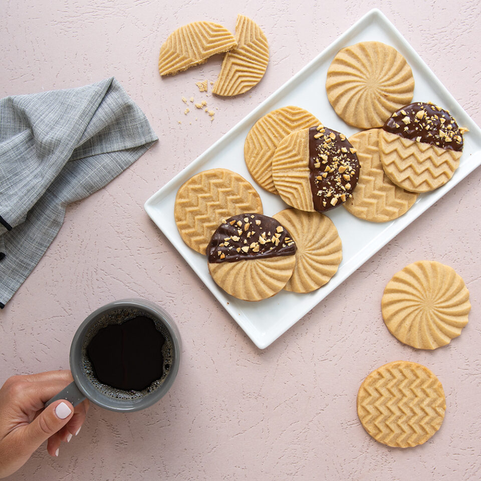 Geo Cast Cookie Stamps | Bakeware Accessories | Nordic Ware