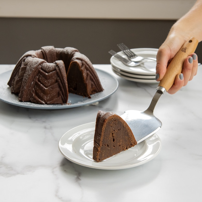 Cake Server - Nordic Ware