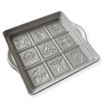 English Shortbread Pan | Cast Aluminum Bakeware | Nordic Ware