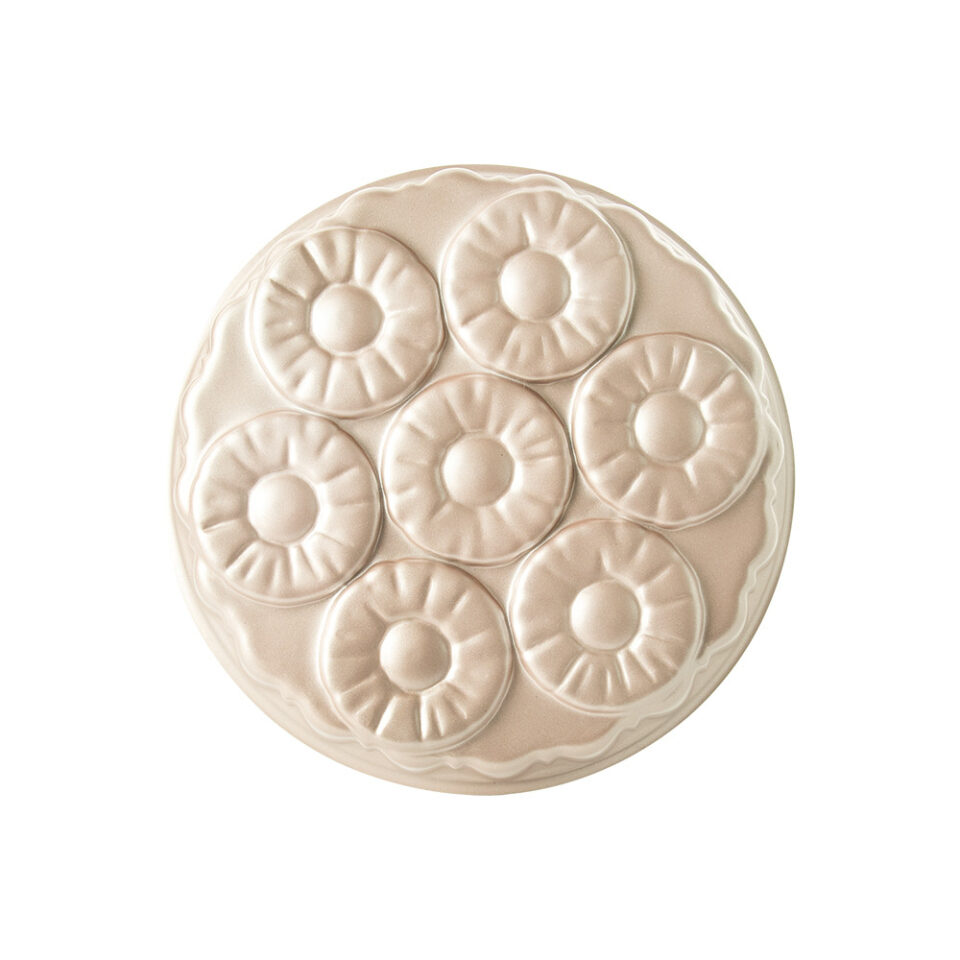 Pineapple Upside Down Cake Pan | Aluminum Bakeware | Nordic Ware