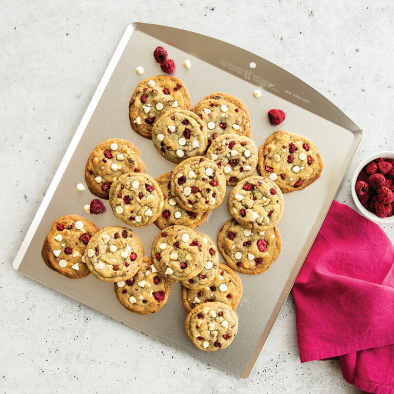 Naturals® Large Classic Cookie Sheet | Aluminum Baking Sheet | Nordic Ware