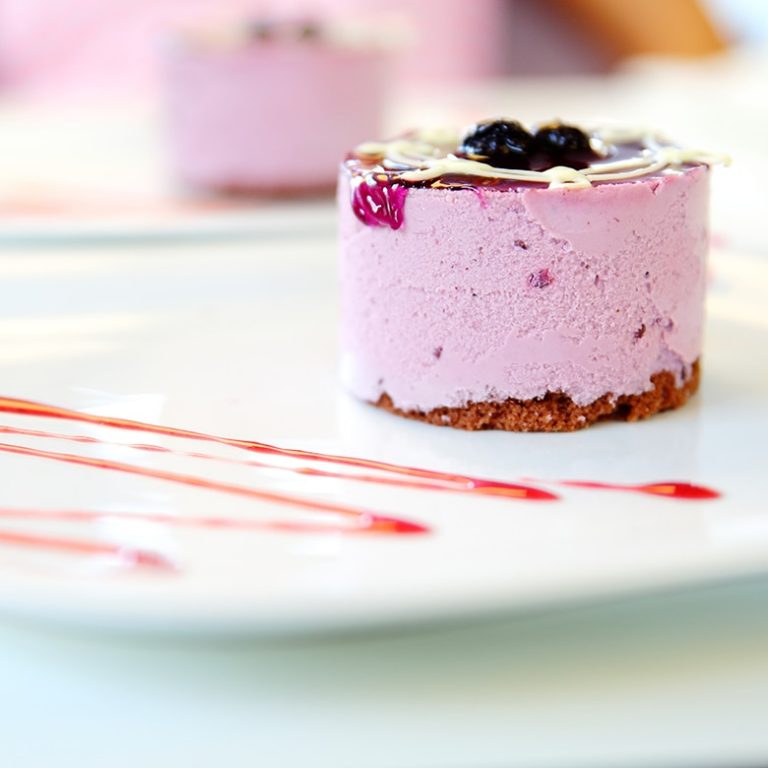 Naturals® 4" Round Layer Cake Pan | Aluminum Cake Pan | Nordic Ware