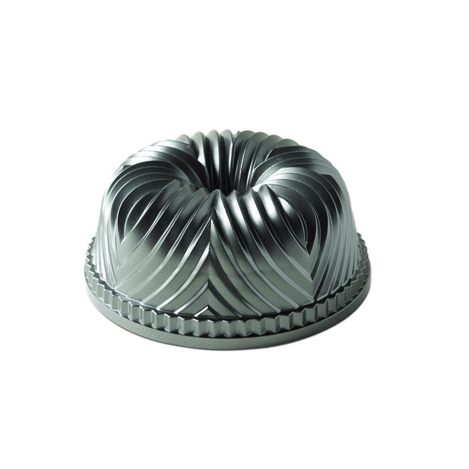 Bavaria Bundt® Pan | Cast Aluminum Bakeware | Nordic Ware
