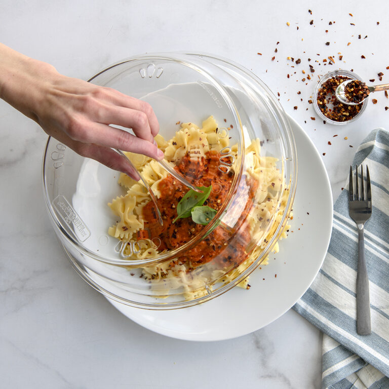 10" Deluxe Plate Cover | Microwave Spatter Covers | Nordic Ware