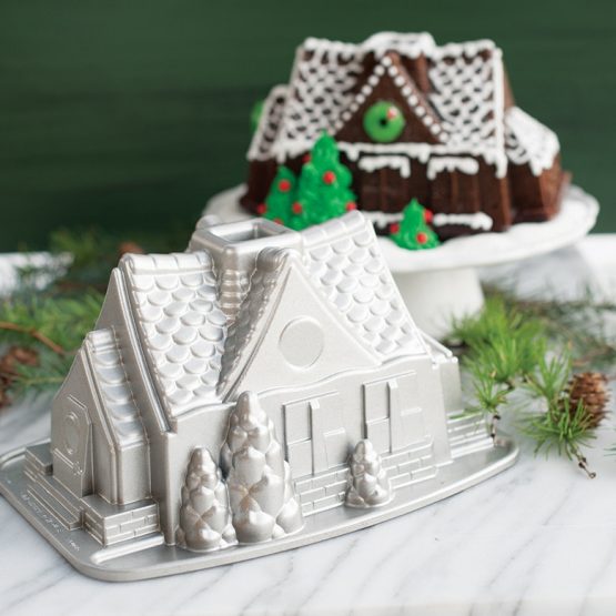 Gingerbread House Bundt® Pan | Holiday Bakeware | Christmas Baking Pans ...