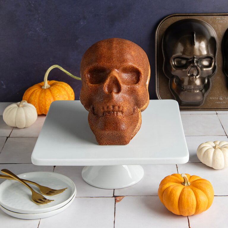 Haunted Skull Cake Pan | Halloween Baking Pans | 3D Cake Molds | Nordic ...