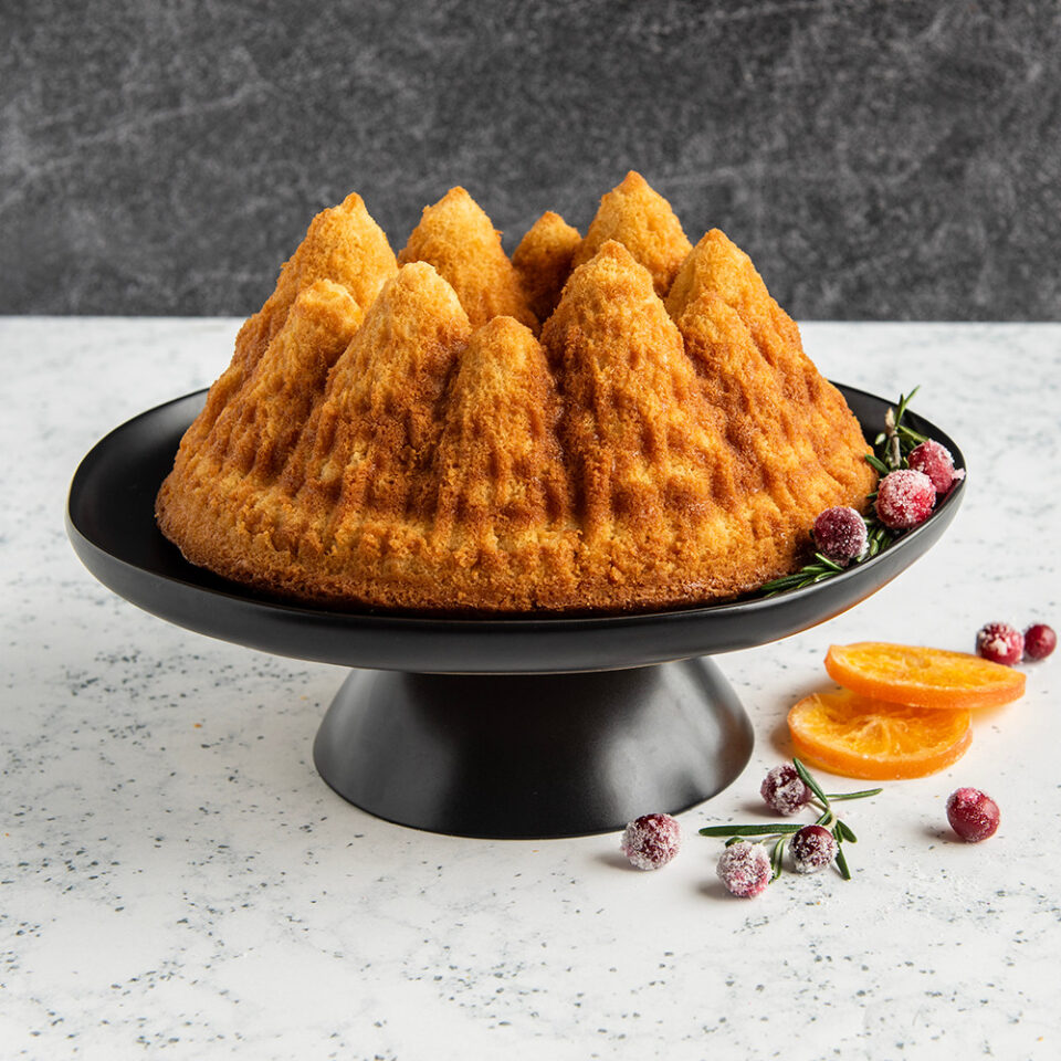 9 Cup Pine Forest Bundt® Pan | Holiday Bakeware | Christmas Baking Pans ...