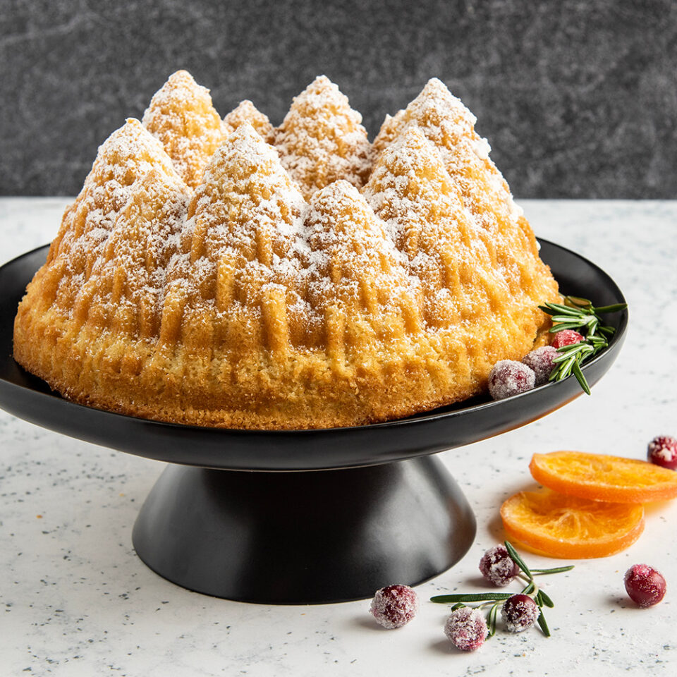 9 Cup Pine Forest Bundt® Pan | Holiday Bakeware | Christmas Baking Pans ...