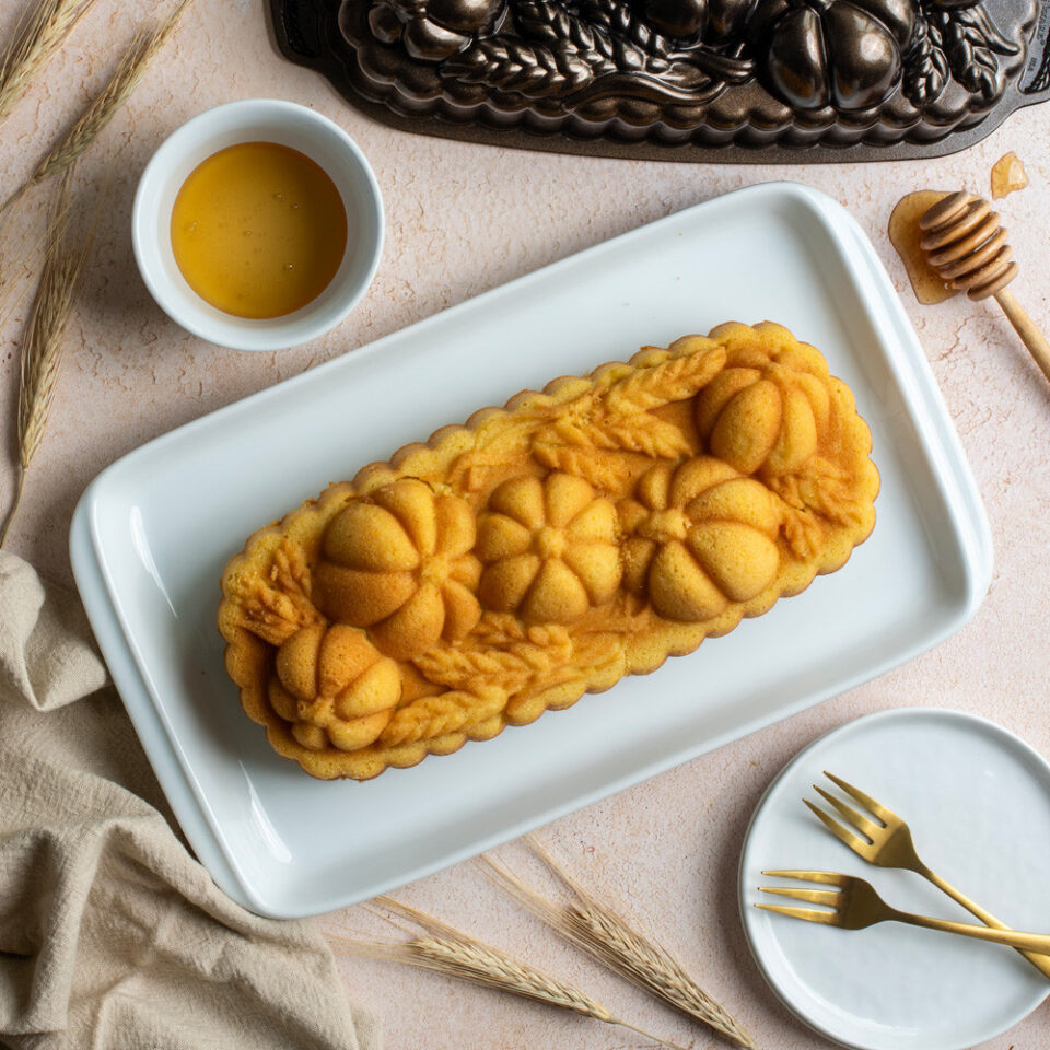 Wheat & Pumpkin Loaf Pan | Autumn Loaf Pan | Fall Bakeware | Nordic Ware