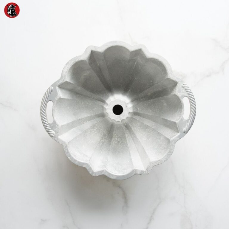 How to Bake the Perfect Bundt®- Tips and Tricks - Nordic Ware