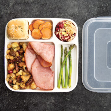 Divided Dinner Tray with Lid - Nordic Ware