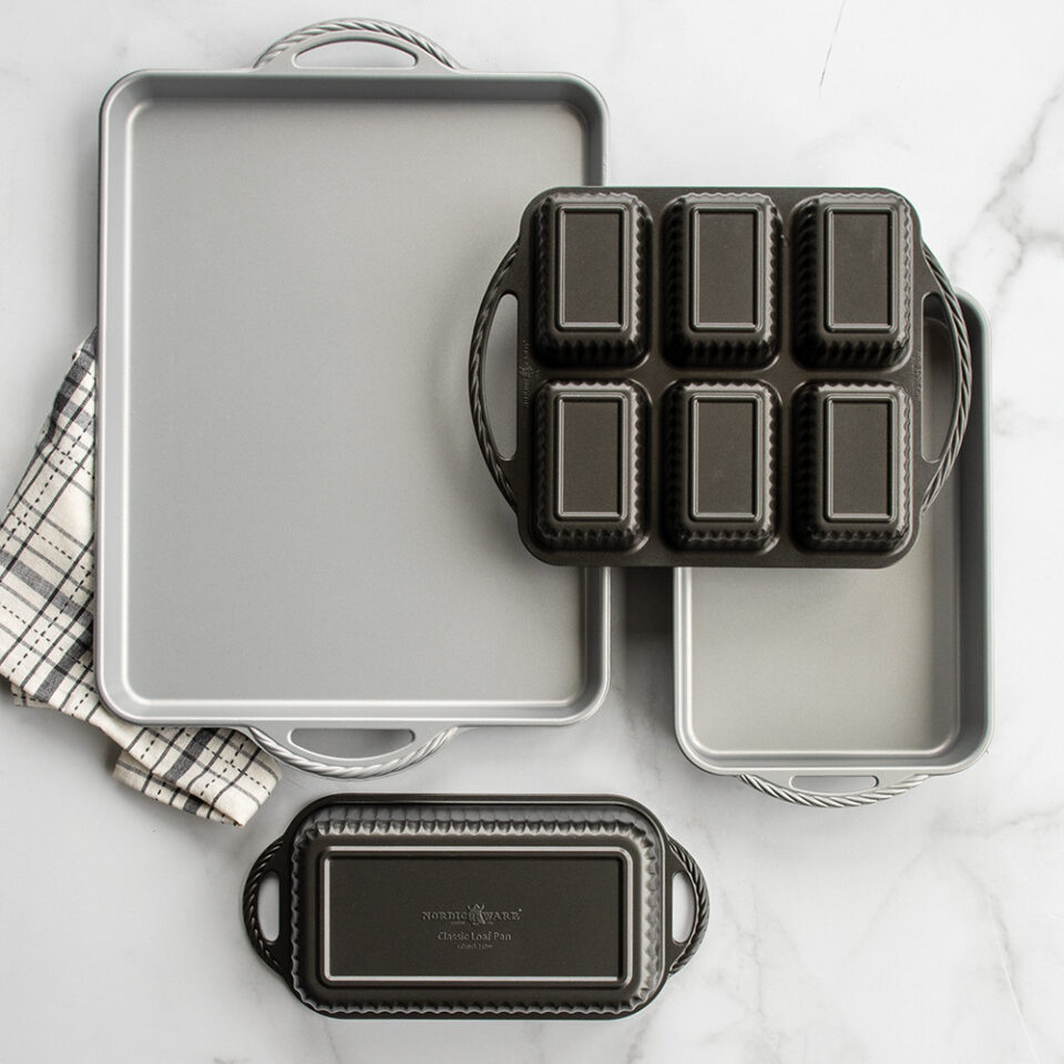 Procast Mini Loaf Pan | Cast Aluminum Bakeware | Nordic Ware