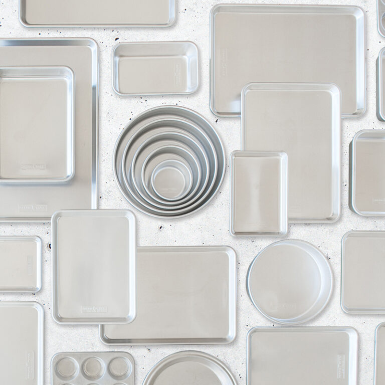 Naturals® Aluminum Bakeware | Nordic Ware
