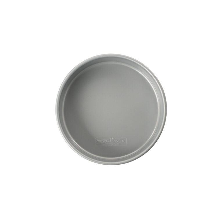 9 Inch Nonstick Round Pan | Brilliant Aluminum Bakeware | Nordic Ware