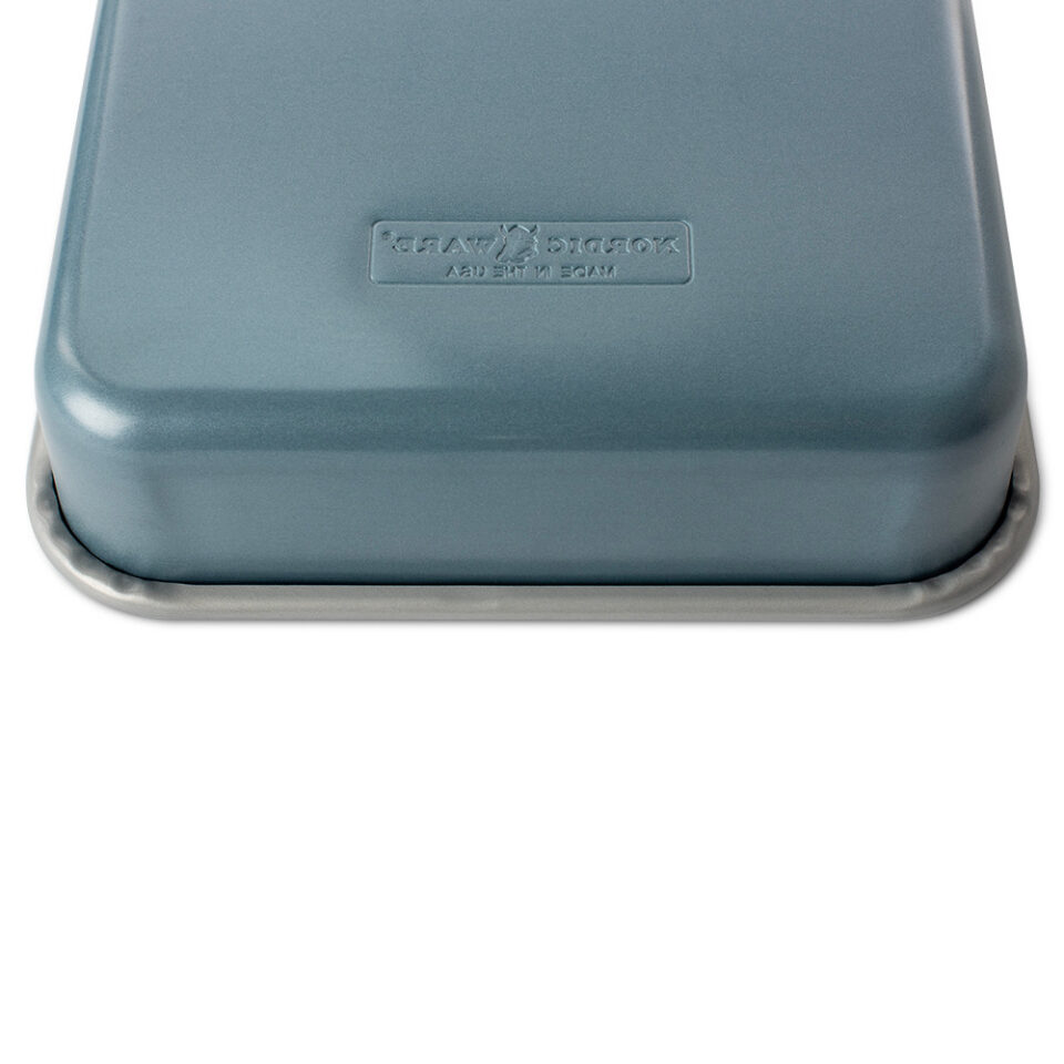9 Inch Nonstick Square Pan | Brilliant Aluminum Bakeware | Nordic Ware