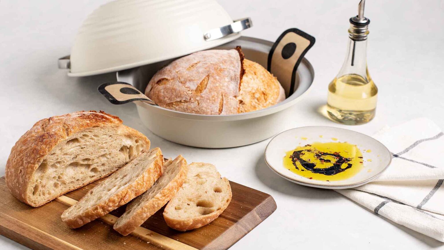 Sourdough Bread: Baking in Aluminized Steel vs. Cast Iron – Which Is ...